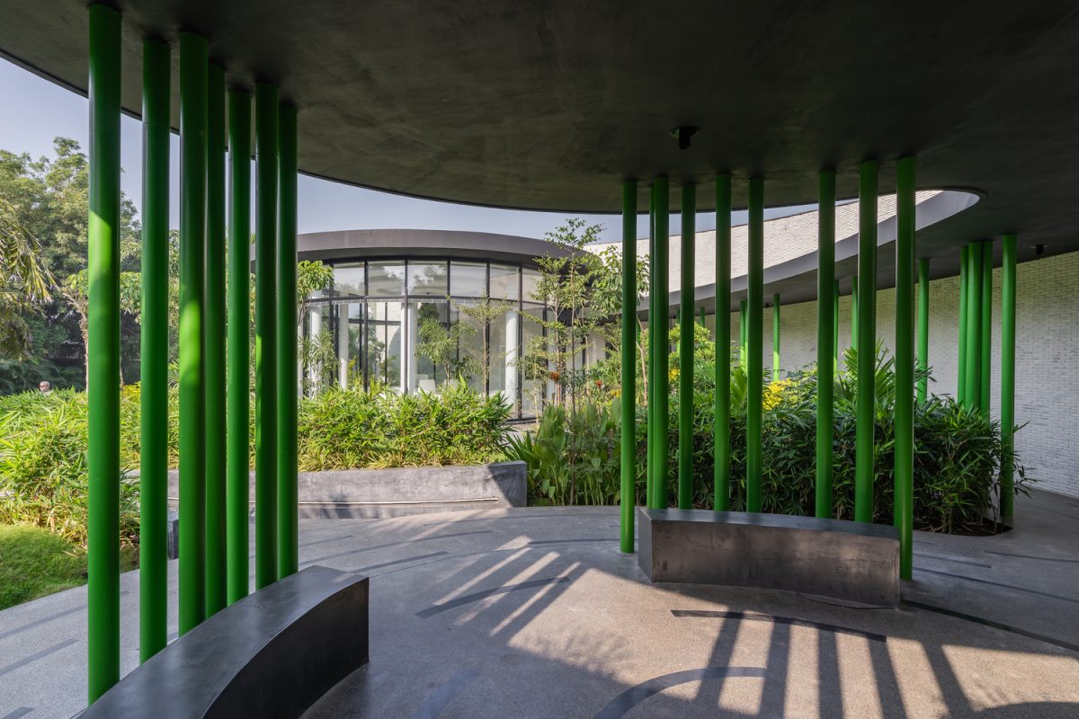 This Curved Building Integrates Asia’s Largest Biogas Plant with ...