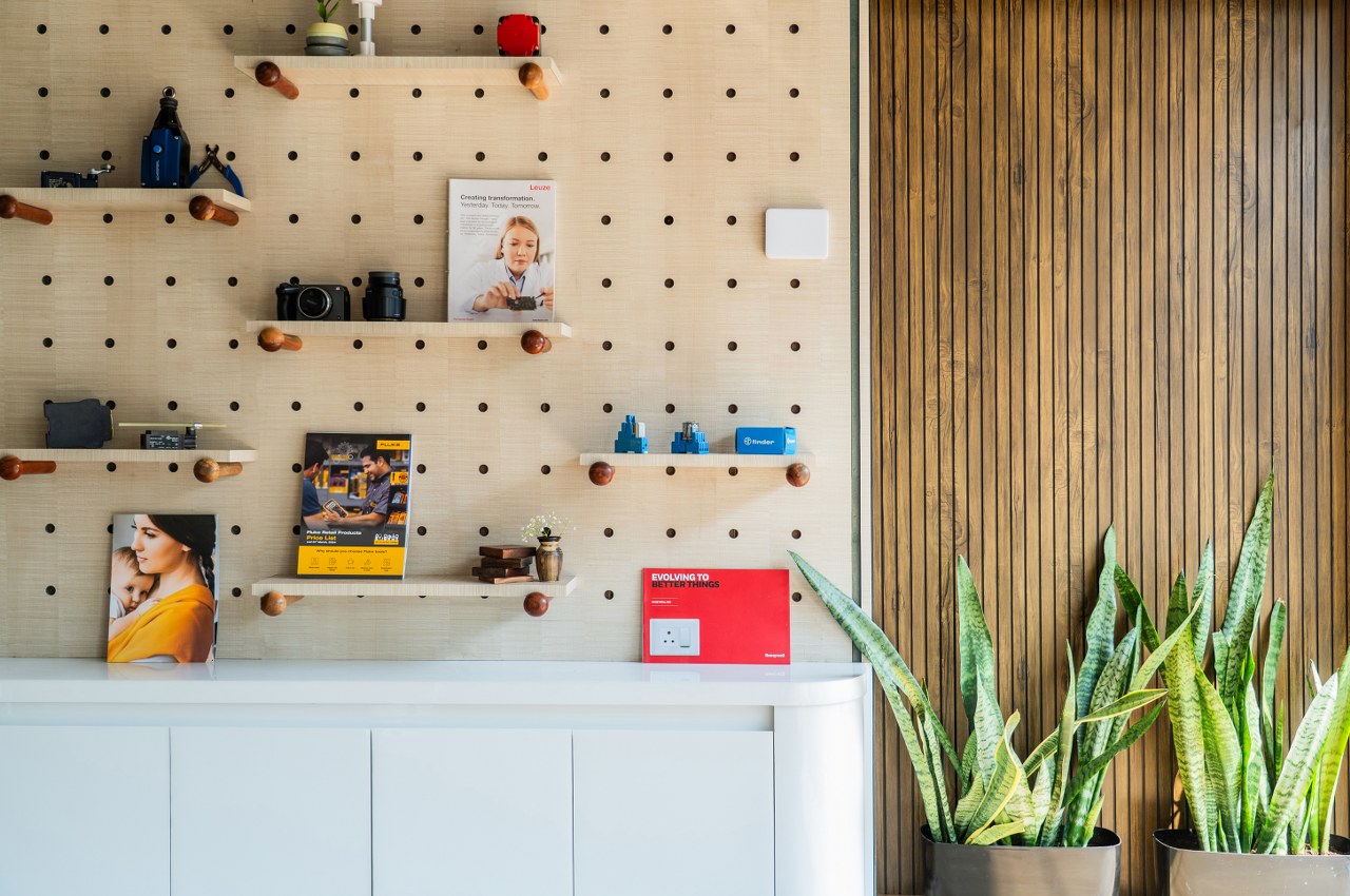 This Display Centre Blends Technology with Refined Aesthetics | Studio ...