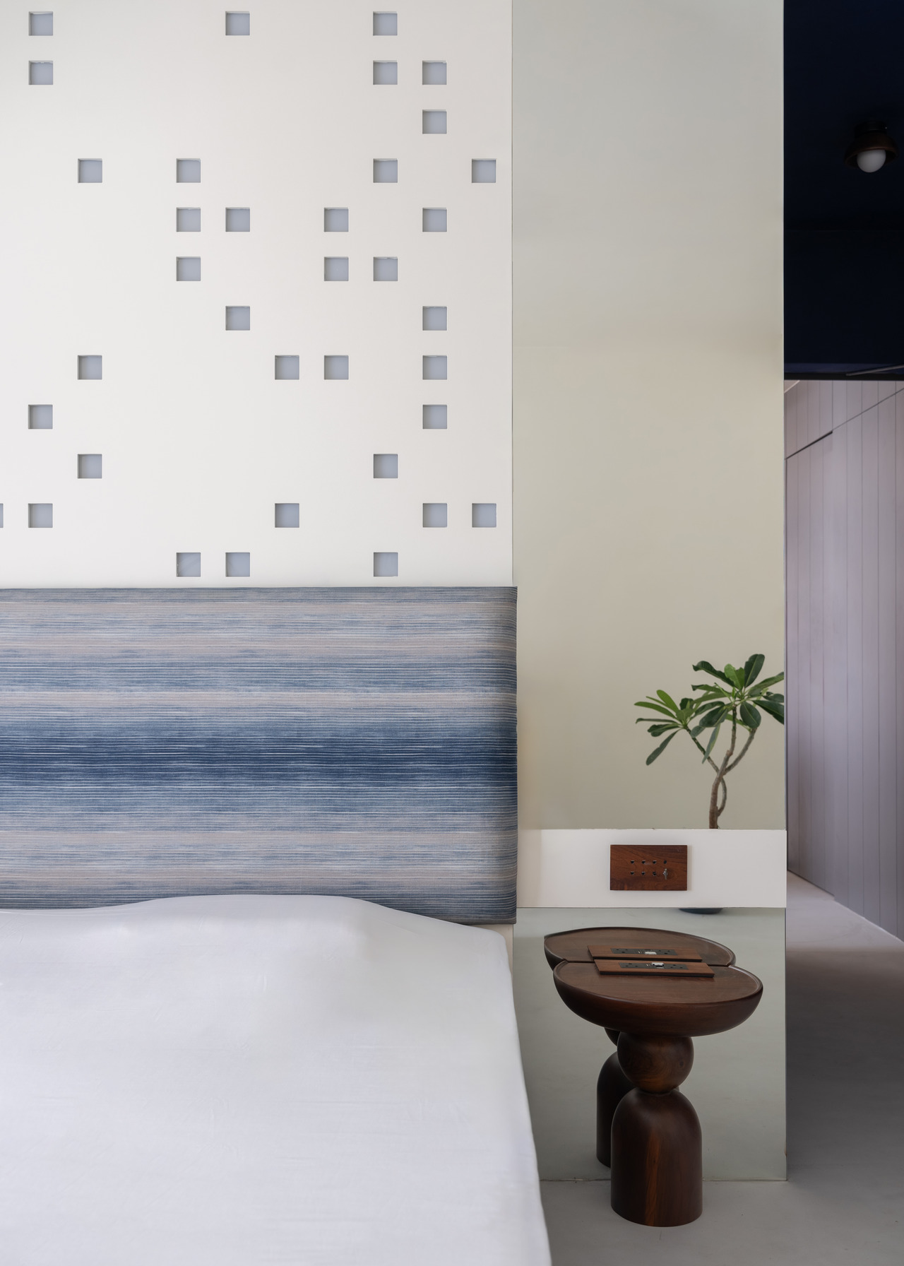 The Charm of This Home Lies In Its Bold Yet Balanced Eclectic ...