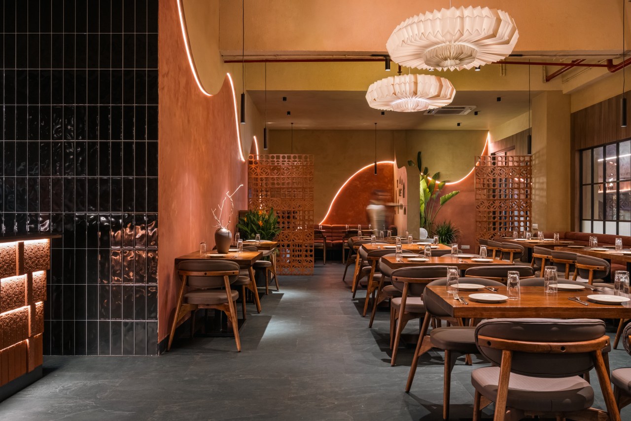 This Italian Restaurant Design Blends Warmth and Sophistication in ...