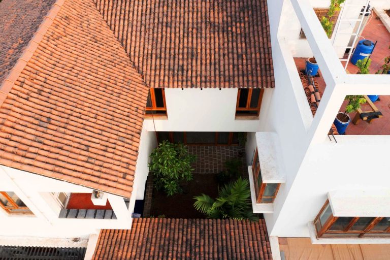 This Dwelling Is A Contemporary Take On Traditional Maharashtrian ...