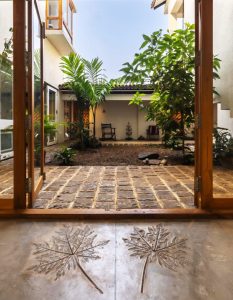 This Dwelling Is A Contemporary Take On Traditional Maharashtrian ...