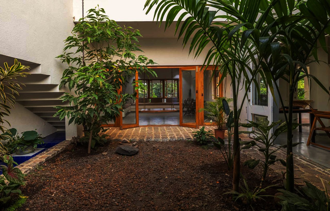 This Dwelling Is A Contemporary Take On Traditional Maharashtrian ...