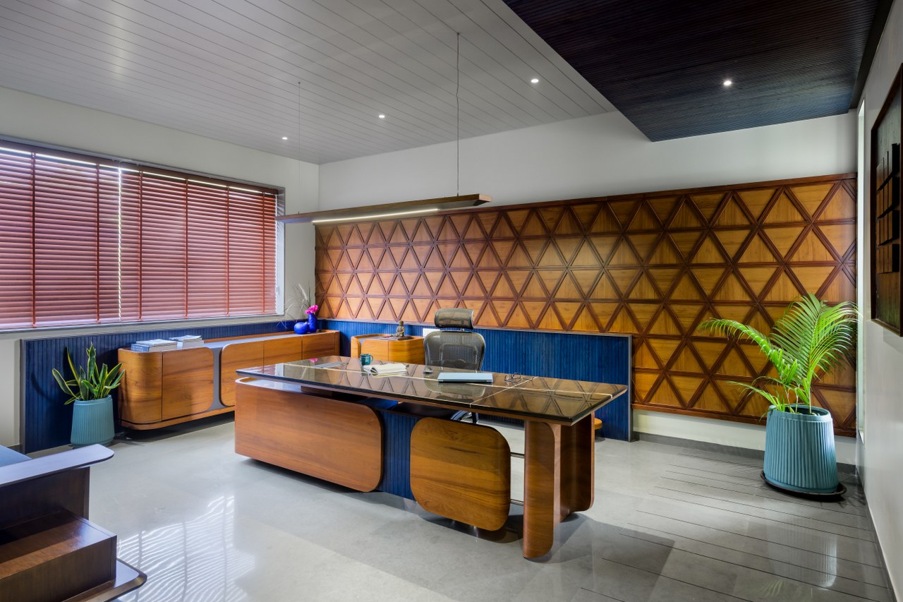 The Two-Story Structure of CERACOAT Exemplifies Modern Office Design in ...