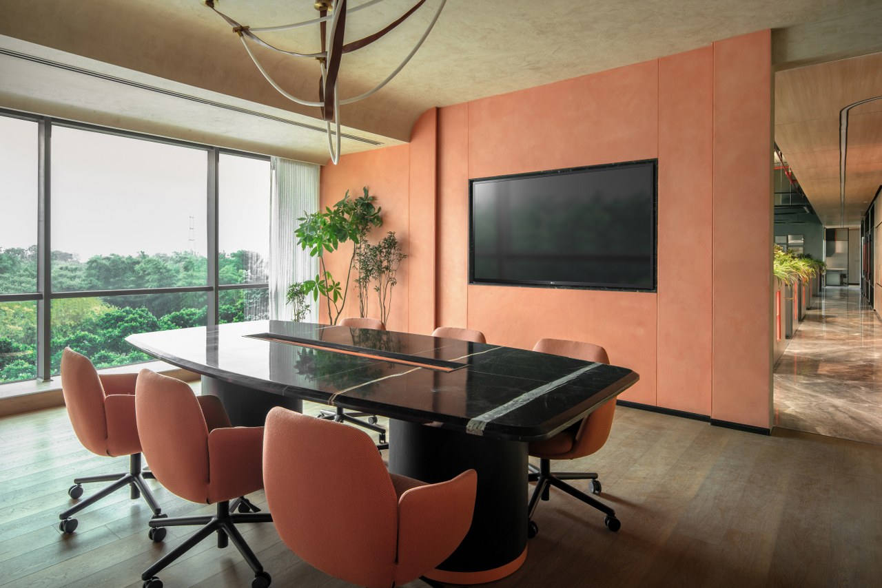 This Office Modern Interior Design Blends International Standards with ...