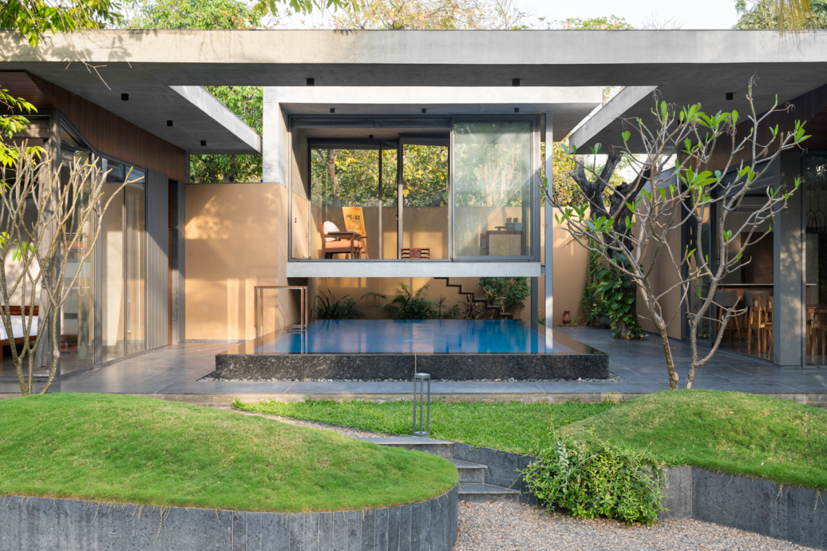 This Outhouse Design Is A Celebration Of Organic Planning | Modo Designs