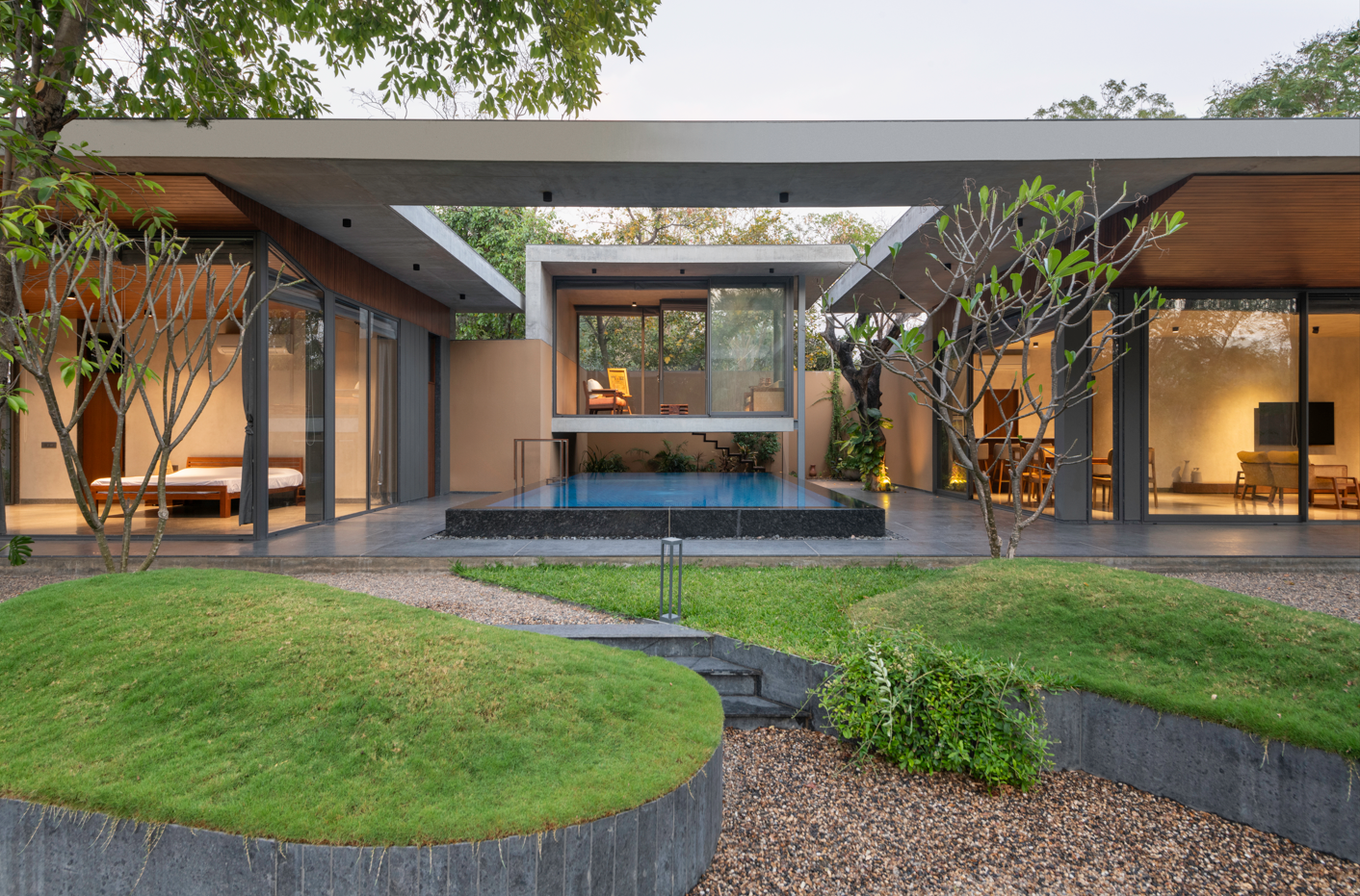 This Outhouse Design Is A Celebration Of Organic Planning | Modo Designs