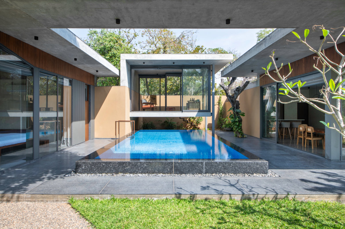 This Outhouse Design Is A Celebration Of Organic Planning | Modo Designs