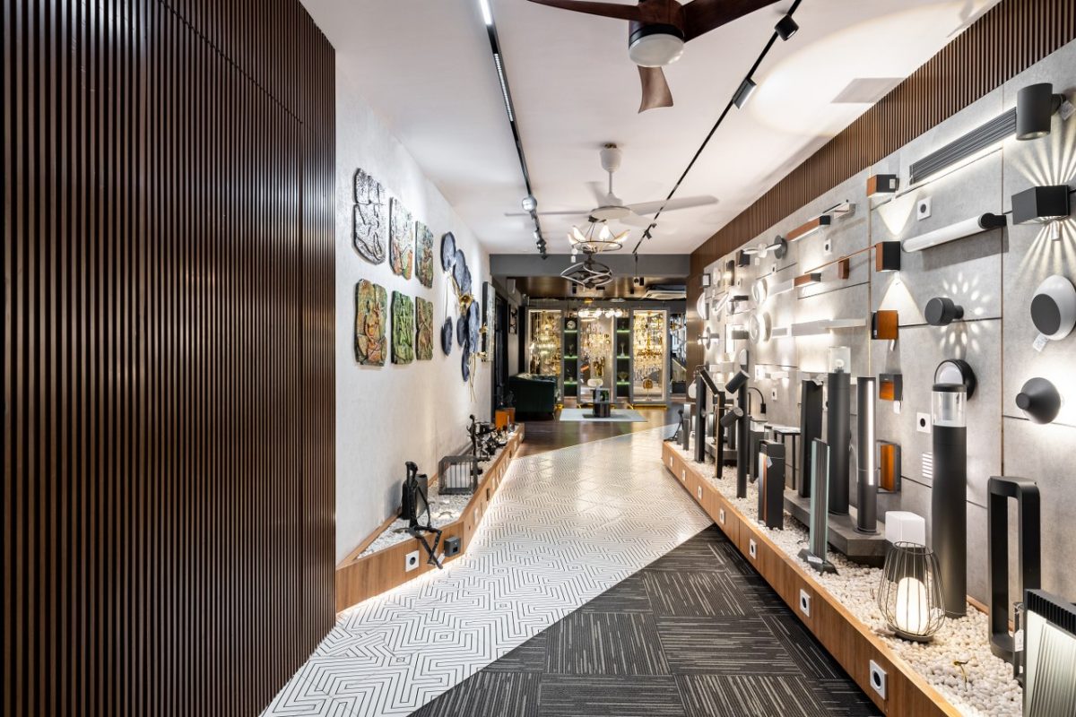 This Lighting Showroom Interiors Glows With Spatial Drama | Yellow ...