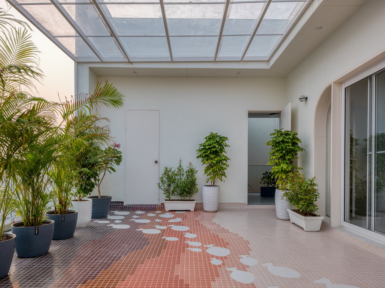This Simple Contemporary House Design Harmonizes Craftsmanship and ...