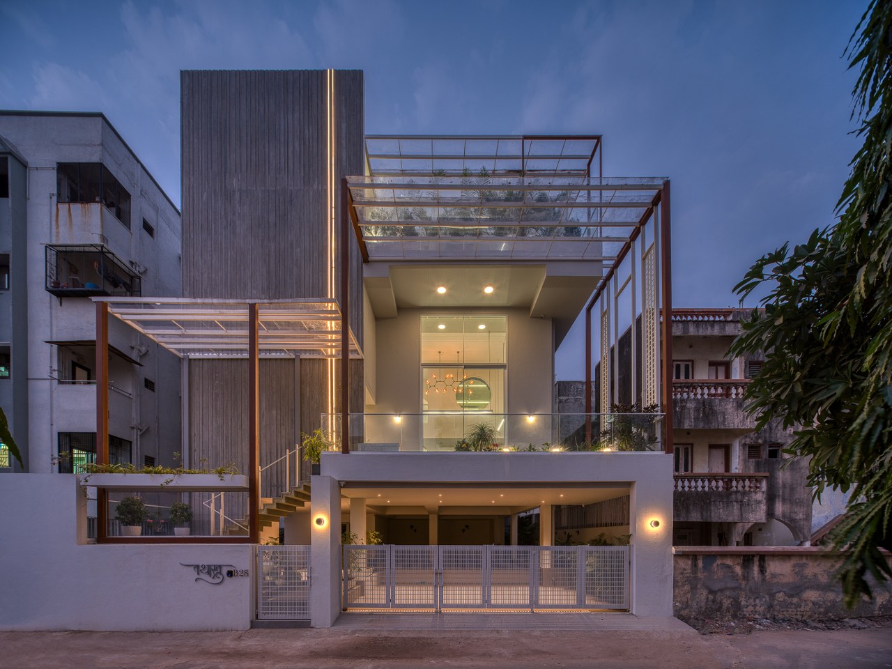 This Simple Contemporary House Design Harmonizes Craftsmanship and ...