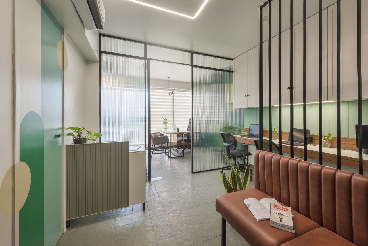 Subtle Textures And Clean Lines Enhance This Small Office Interiors ...