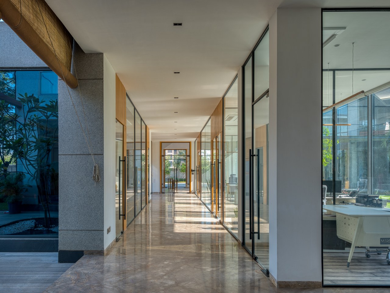 The MARS Corporate House is a Minimalist Response to Urban Density ...