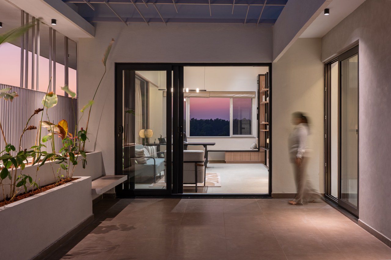 This 1BHK Penthouse Reimagines Thoughtful Home Office Interior Design ...