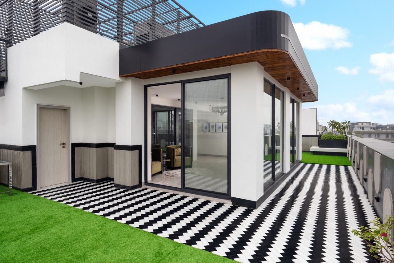 This Residence Tells A Unique Aesthetic Story of Luxury Interior Homes ...
