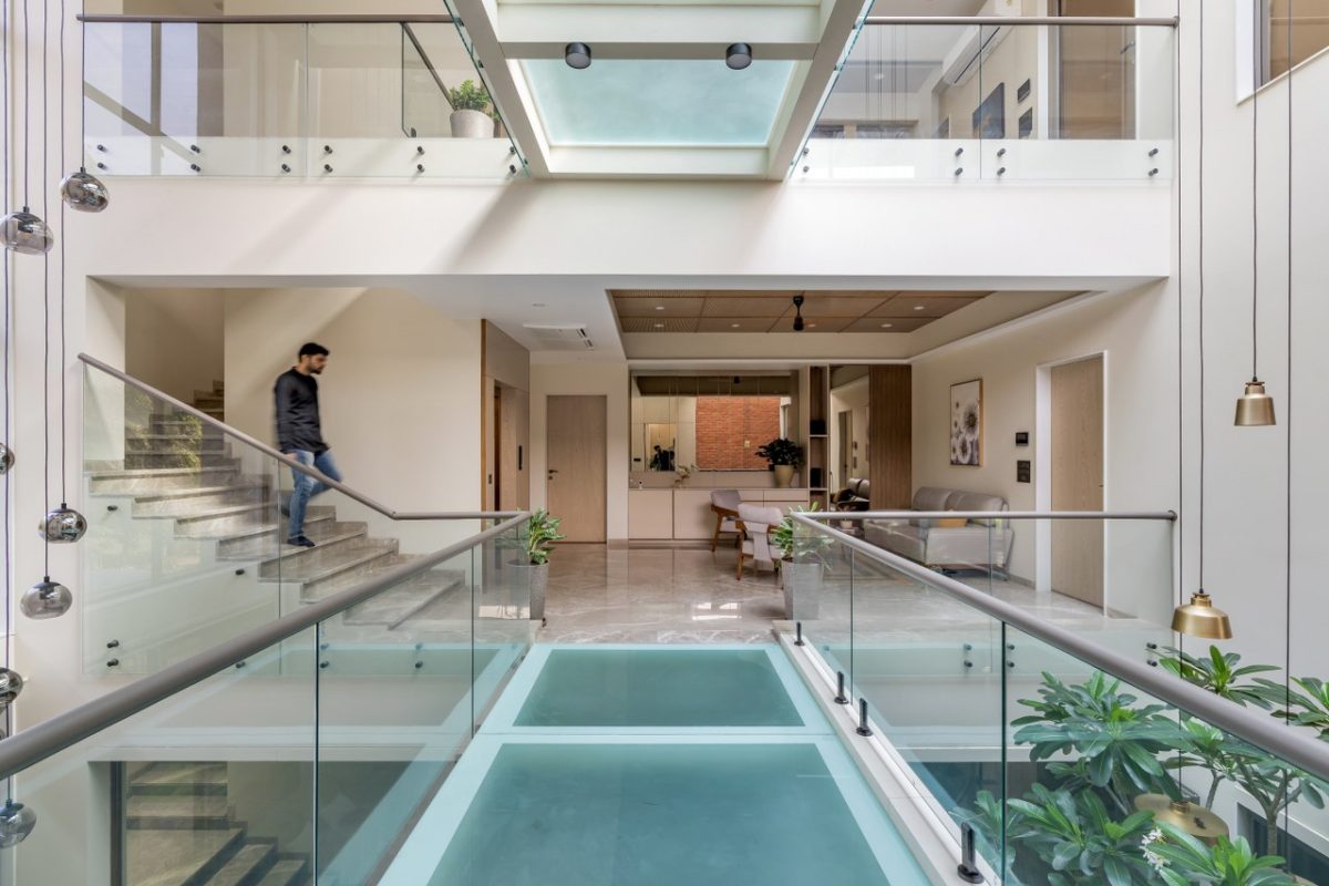 Visamo is An Expression of Luxury Modern Bungalow Design | Prashant ...