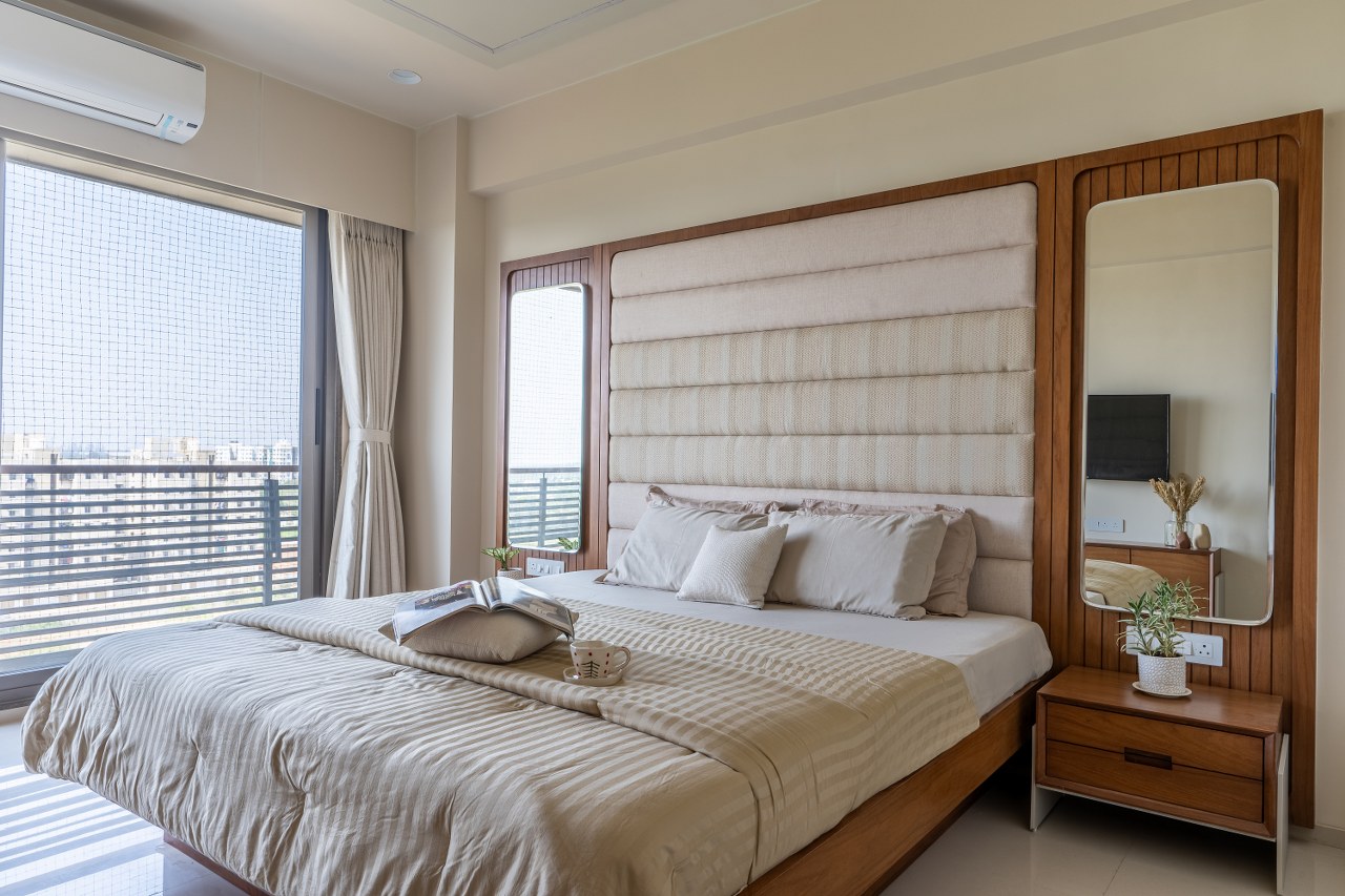 This Modern 4 Bedroom House Design Blends Warmth and Minimalism ...