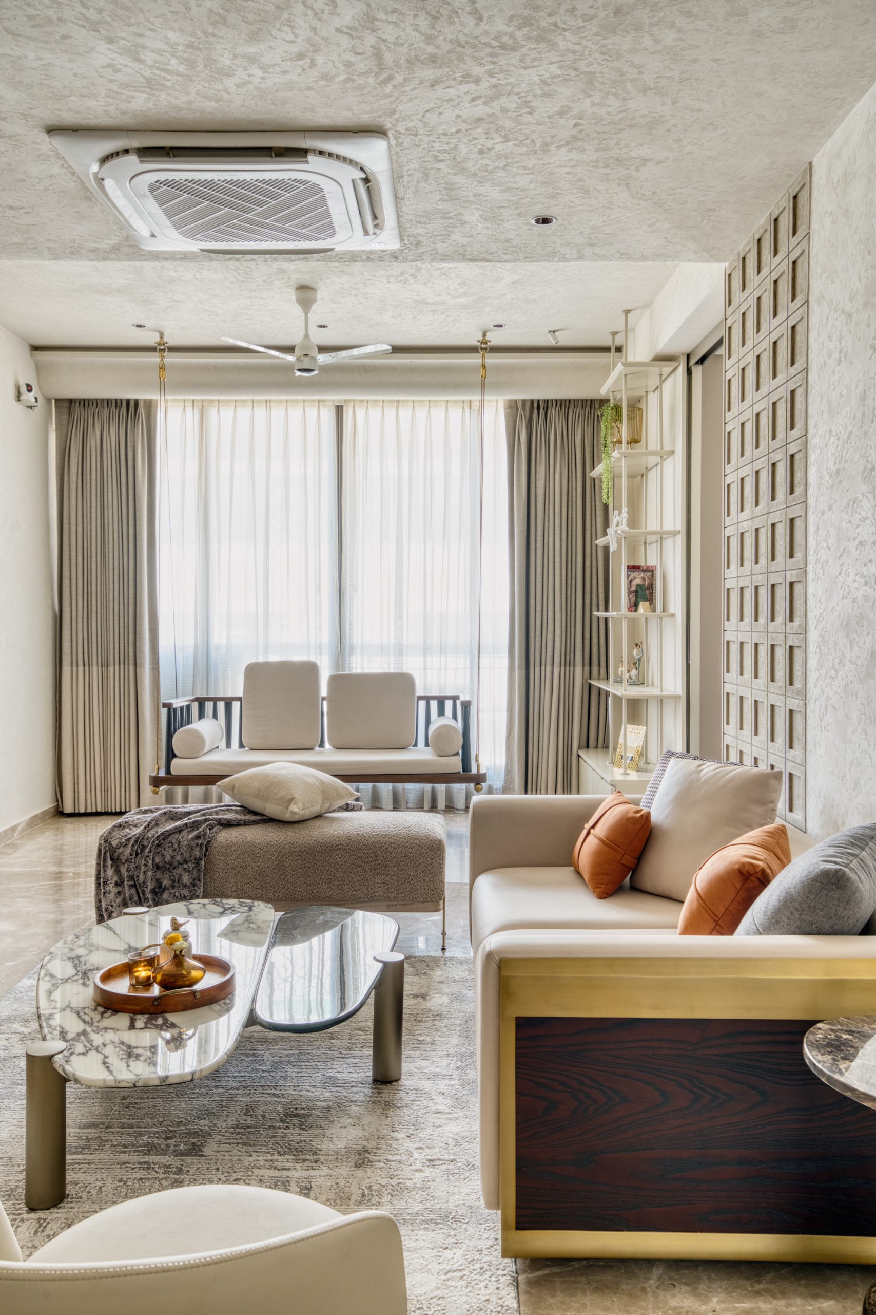 This Modern Minimalist House Interior Redefines How People Experience ...