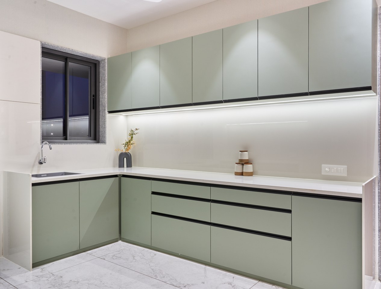 This Home is The Epitome of Monochromatic Interior Design | Design ...