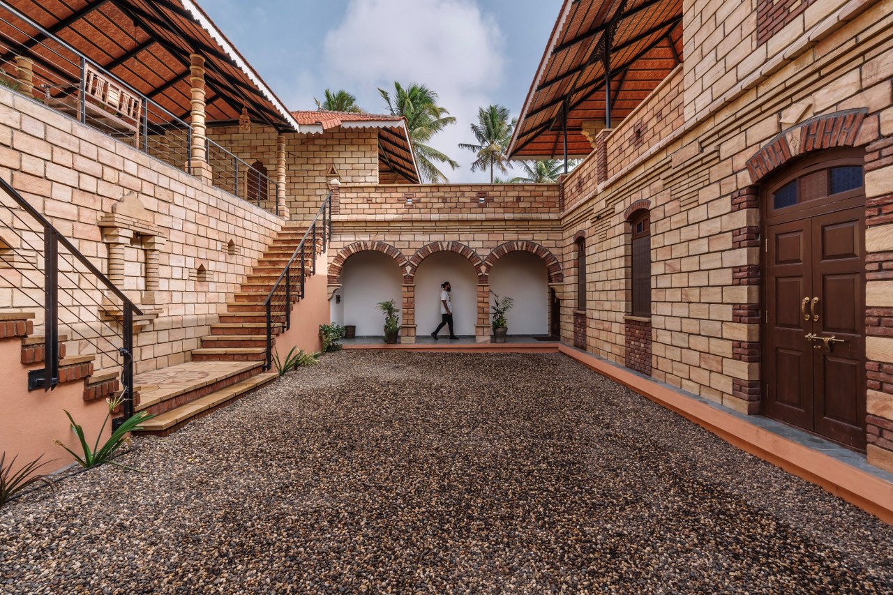 This Sandstone House is a Celebration of Context and Craft | d6thD ...