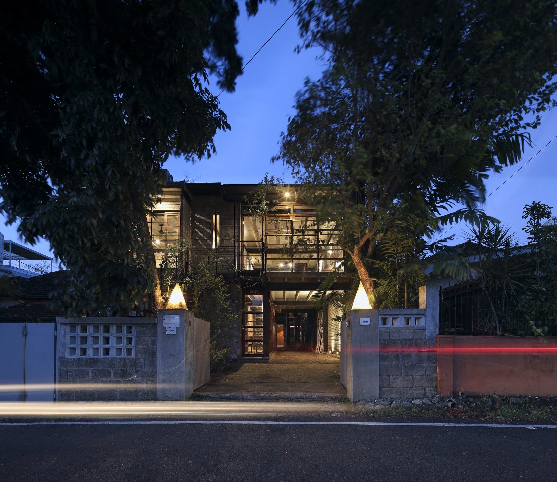 This Sri Lankan House Design Redefines Flexibility | Chinthaka ...