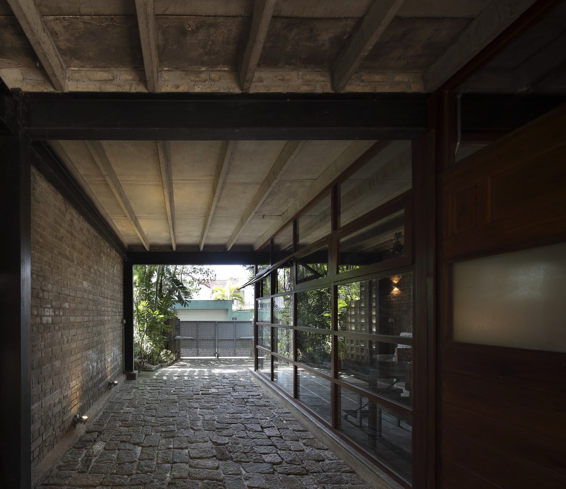 This Sri Lankan House Design Redefines Flexibility | Chinthaka ...