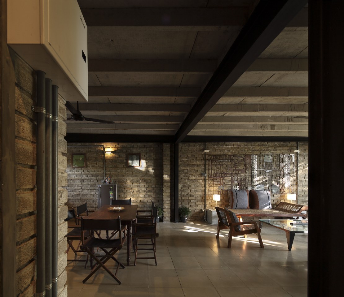 This Sri Lankan House Design Redefines Flexibility | Chinthaka ...