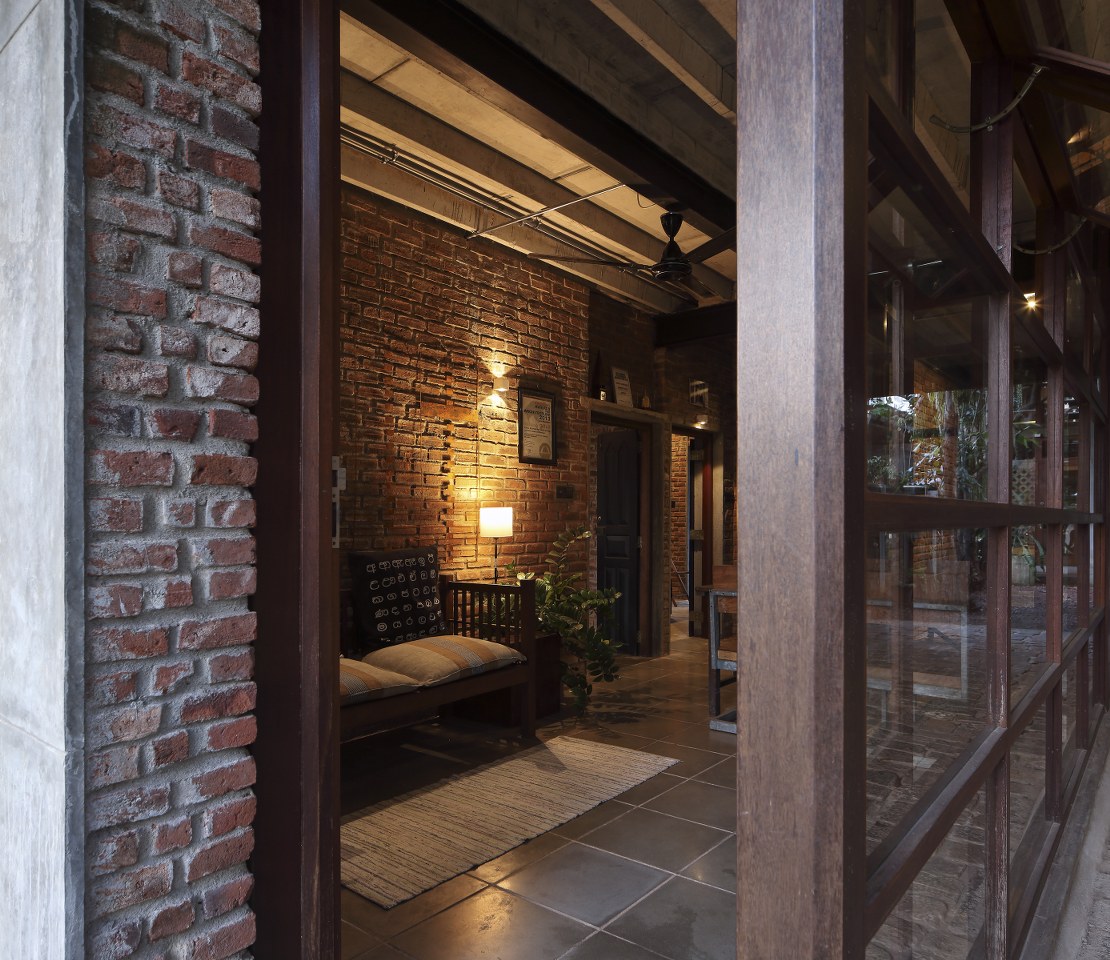 This Sri Lankan House Design Redefines Flexibility | Chinthaka ...