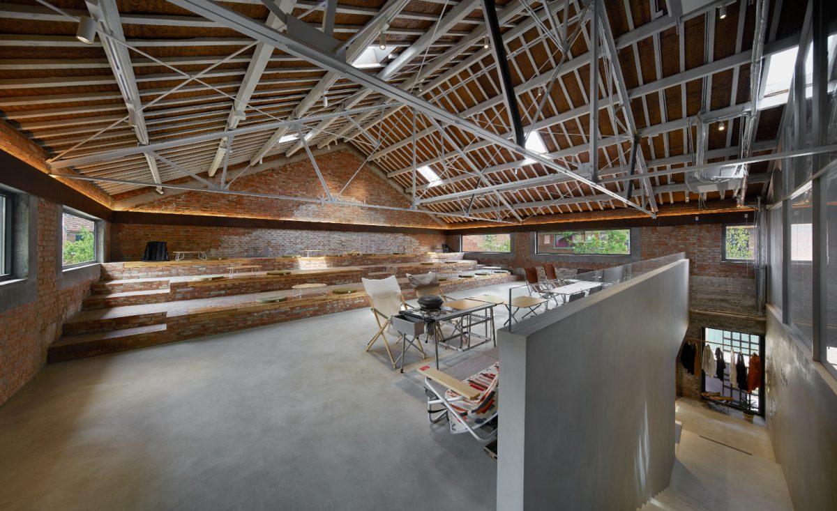 This Industrial Cafe Balances Raw Authenticity With Refinement | KiKi ARCHi