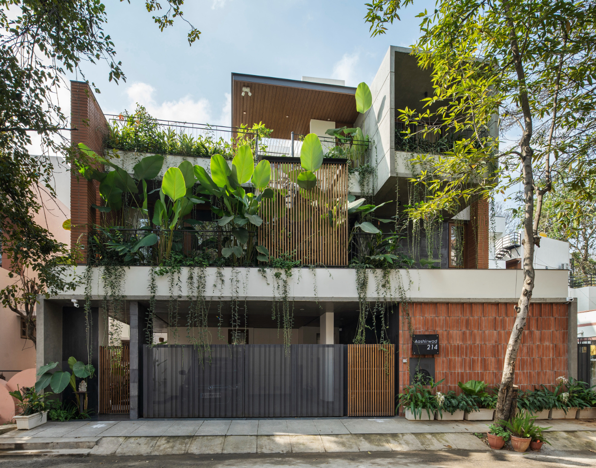 This 4000 sq ft House Design Unfolds Calm Lifestyle | Avani Mudra Design