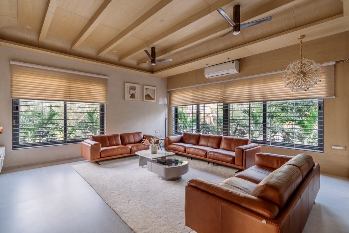 This Contemporary Courtyard House Creates a Serene Urban Oasis | Ace ...
