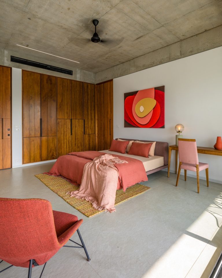 This House Emphasises the Brutalist Architectural Style | LIJO RENY ...