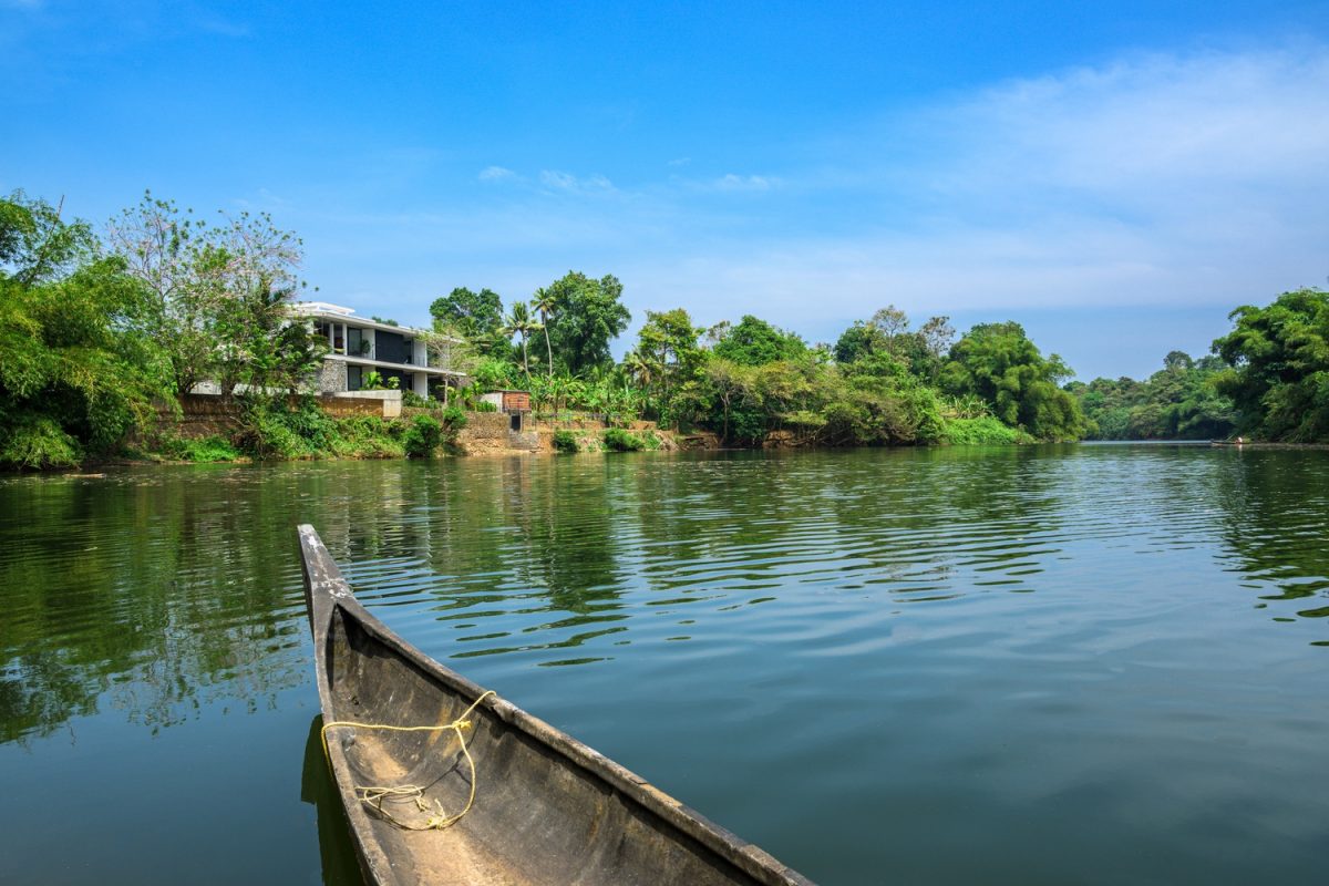 This House Emphasises the Brutalist Architectural Style | LIJO RENY ...