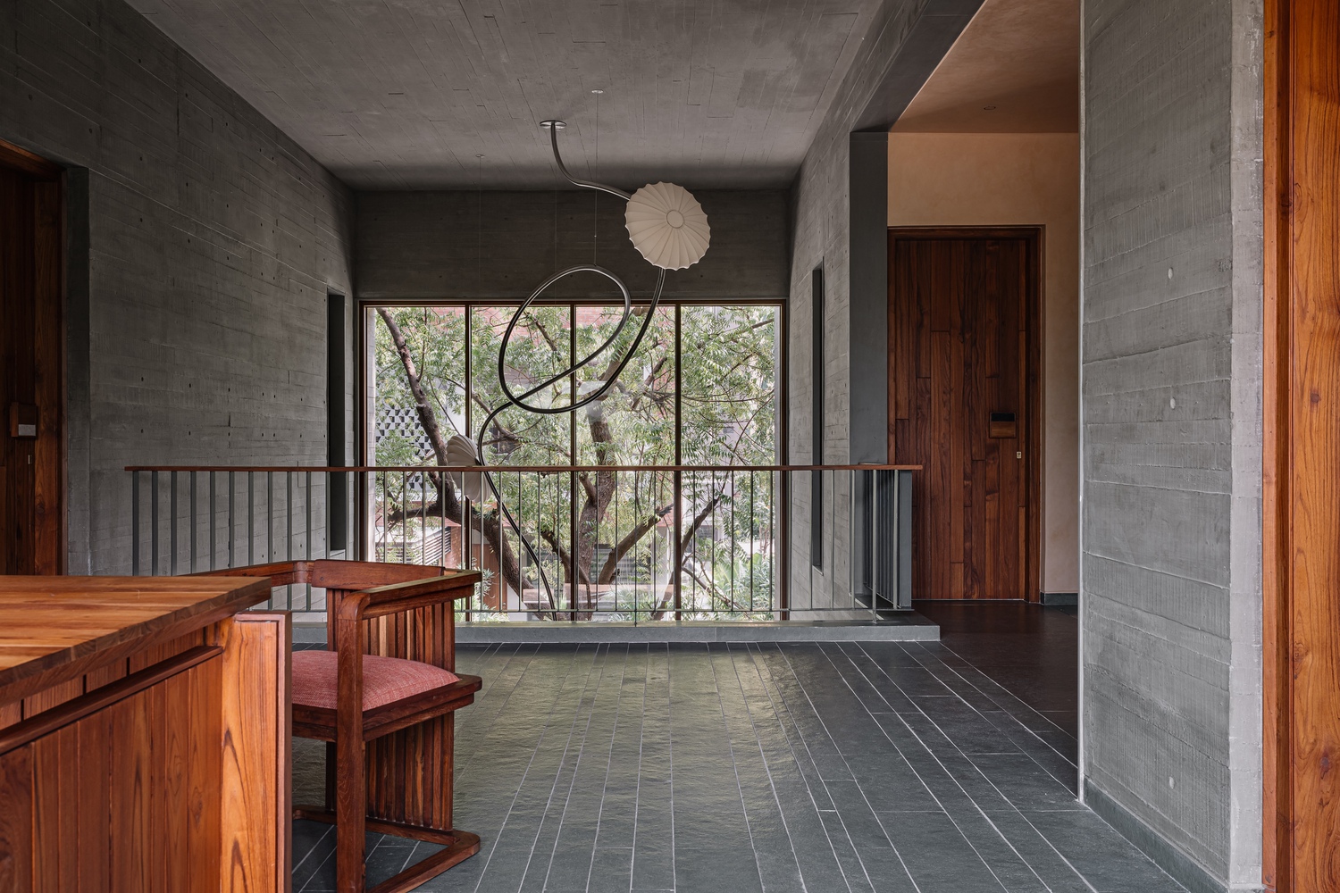 This Brutalist Architecture House Embraces Nature | Studio Saransh ...