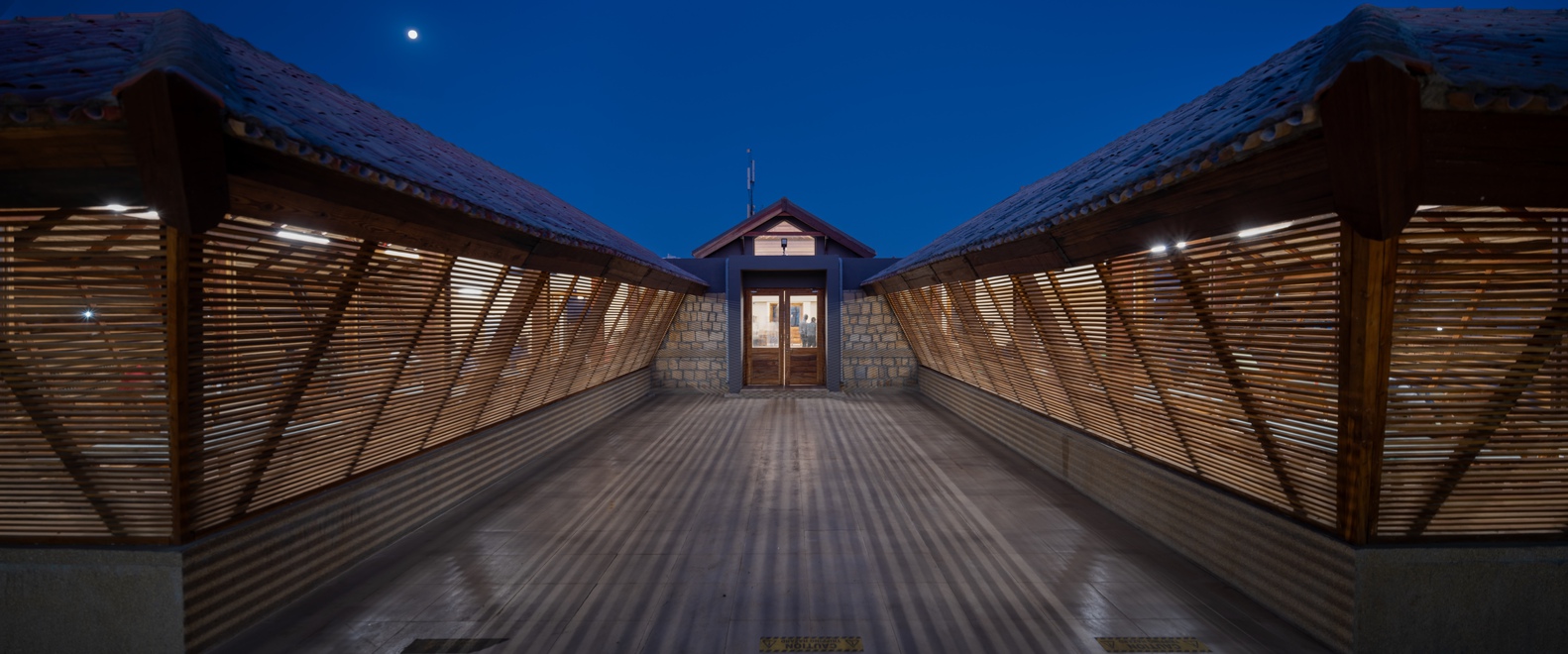 This Modular Cafeteria Design Promotes a Sense of Community | Studio Dot