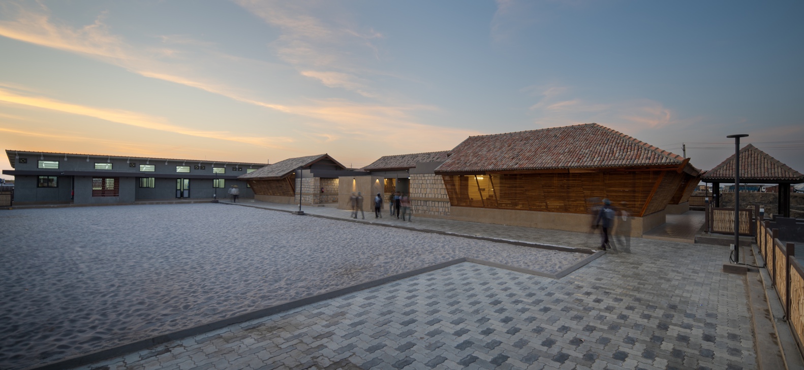 This Modular Cafeteria Design Promotes a Sense of Community | Studio Dot