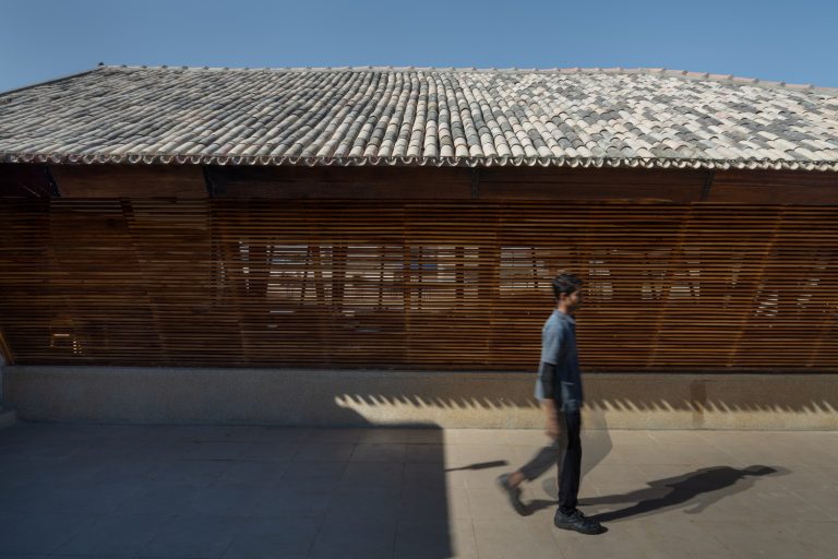 This Modular Cafeteria Design Promotes a Sense of Community | Studio Dot