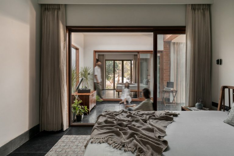 Vishram Vaadi Nu Ghar is a Countryside House Design Immersed in Greens ...