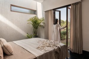 Vishram Vaadi Nu Ghar is a Countryside House Design Immersed in Greens ...