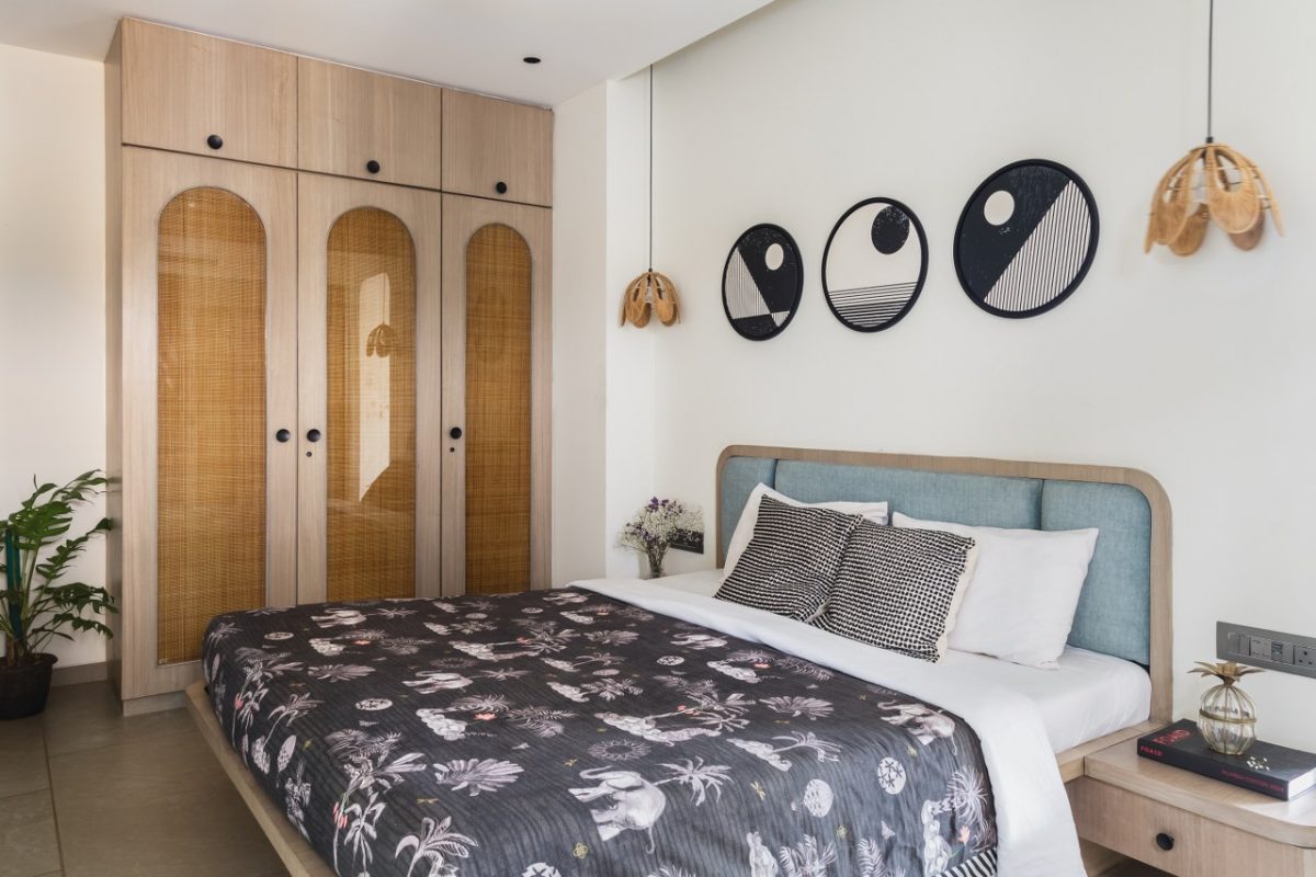 This Apartment Reflects Subtlety in its Interior Design Aesthetics | Nika Design Studio