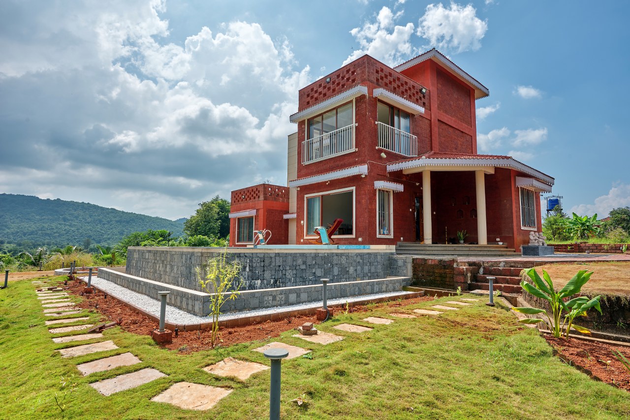 This Modern Farmhouse is a Peaceful Sanctuary for its Dwellers ...