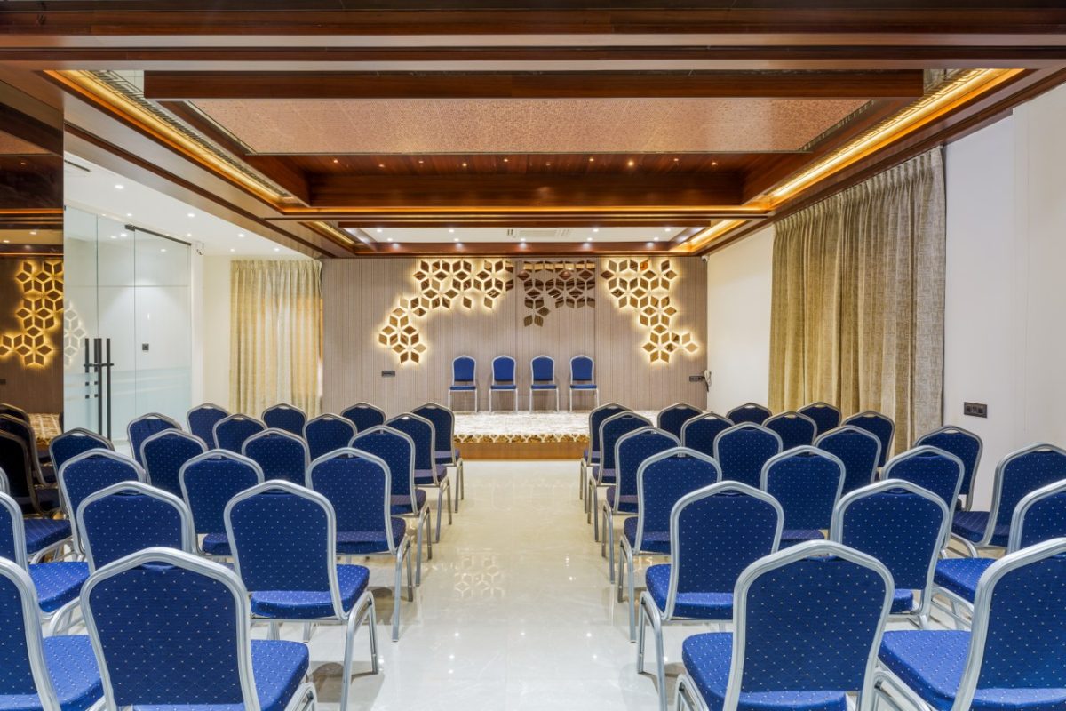 This Modern Hotel Design Embeds Comfort & Functionality | Yoghesh ...
