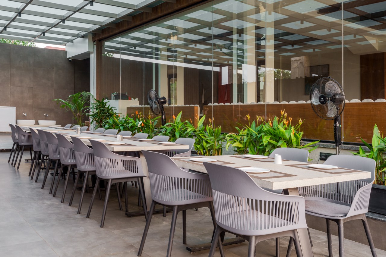 This Modern Hotel Design Embeds Comfort & Functionality | Yoghesh ...