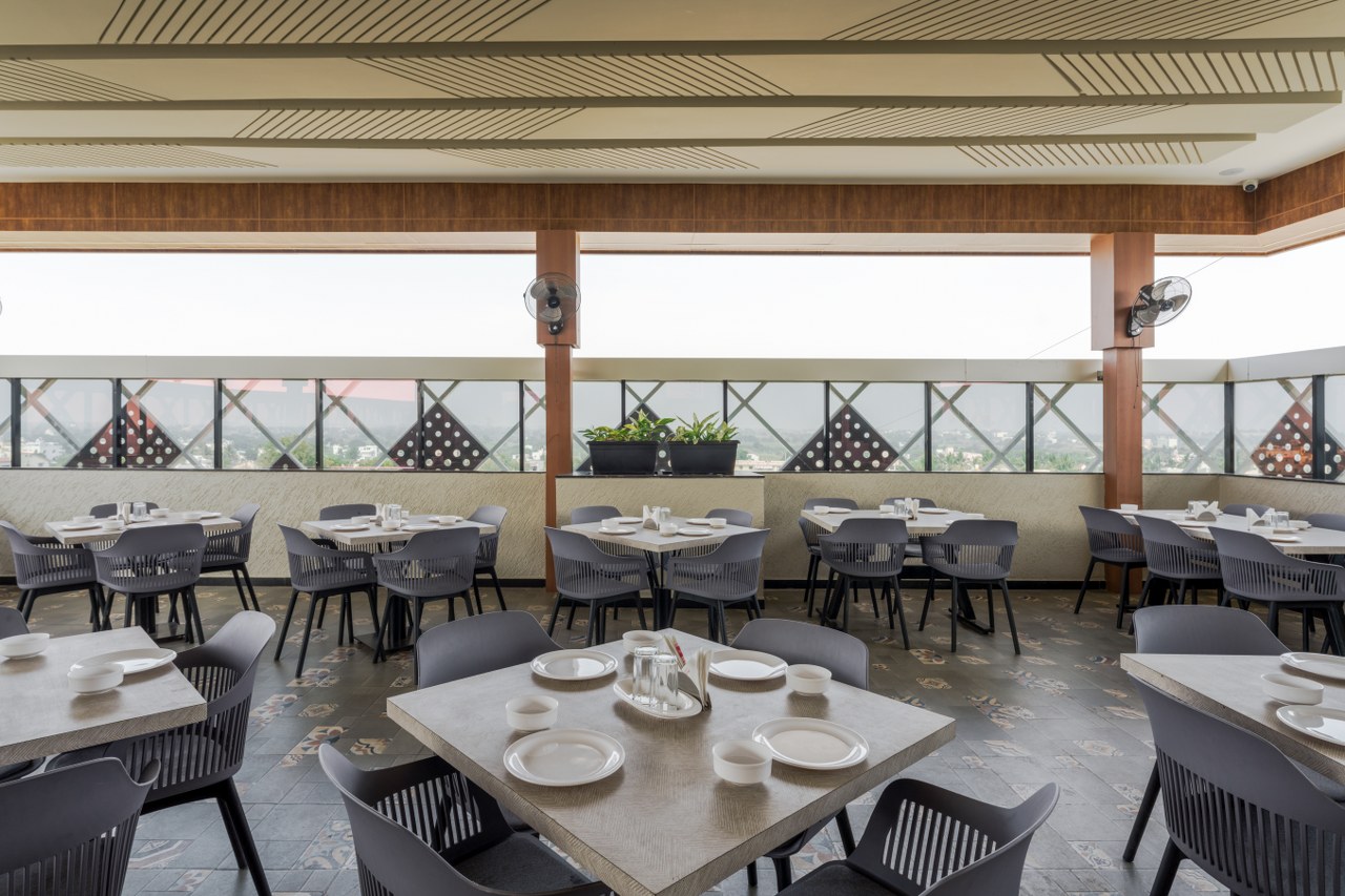 This Modern Hotel Design Embeds Comfort & Functionality | Yoghesh ...
