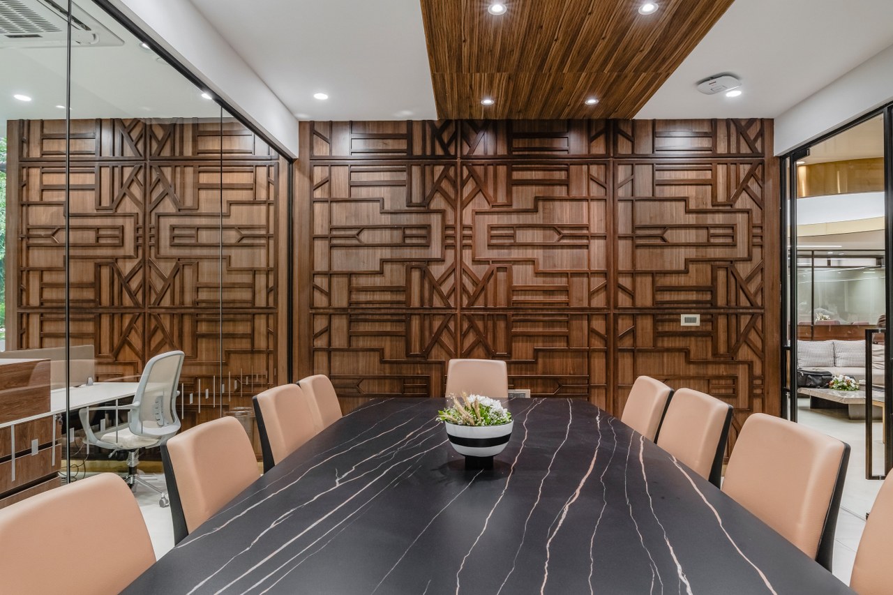 This Modern Office Space Embodies Legacy & Innovation | Storeyboard Design