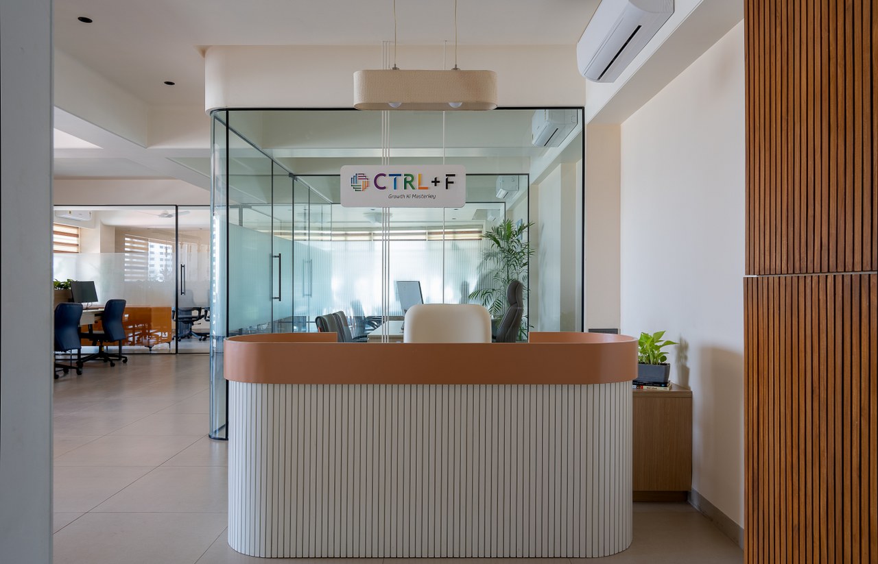 This Open Layout Office Prioritises Transparency | JD Studio
