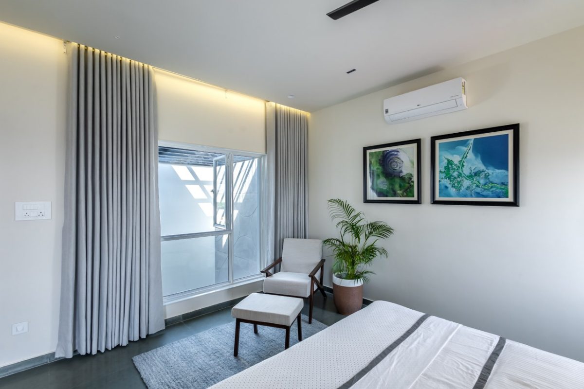 This Open Plan House Design Embraces Modesty | Flamingo Architects