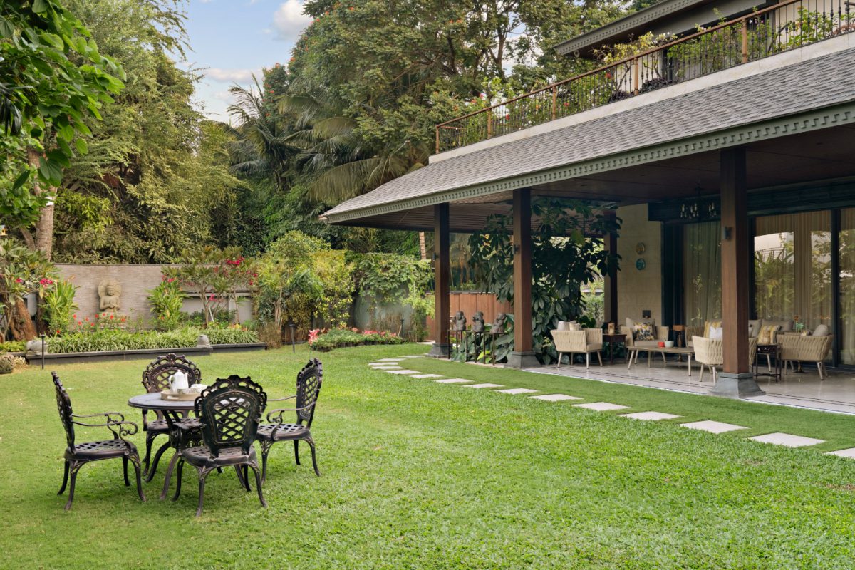 This Residence Embraces Tradition with Stone Clad Walls | Gaurav Deore ...