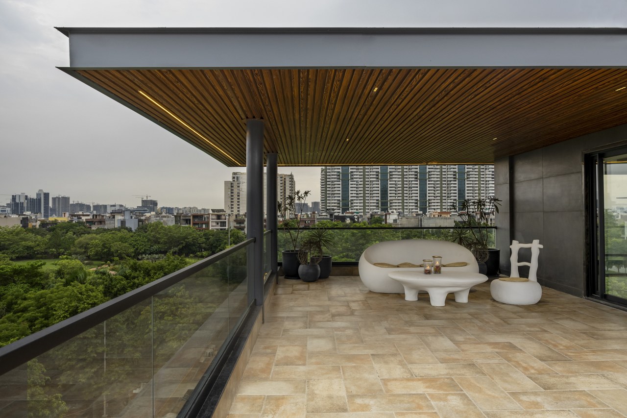 Golden Accents Stand Out in the Interiors of This Noida Bungalow ...