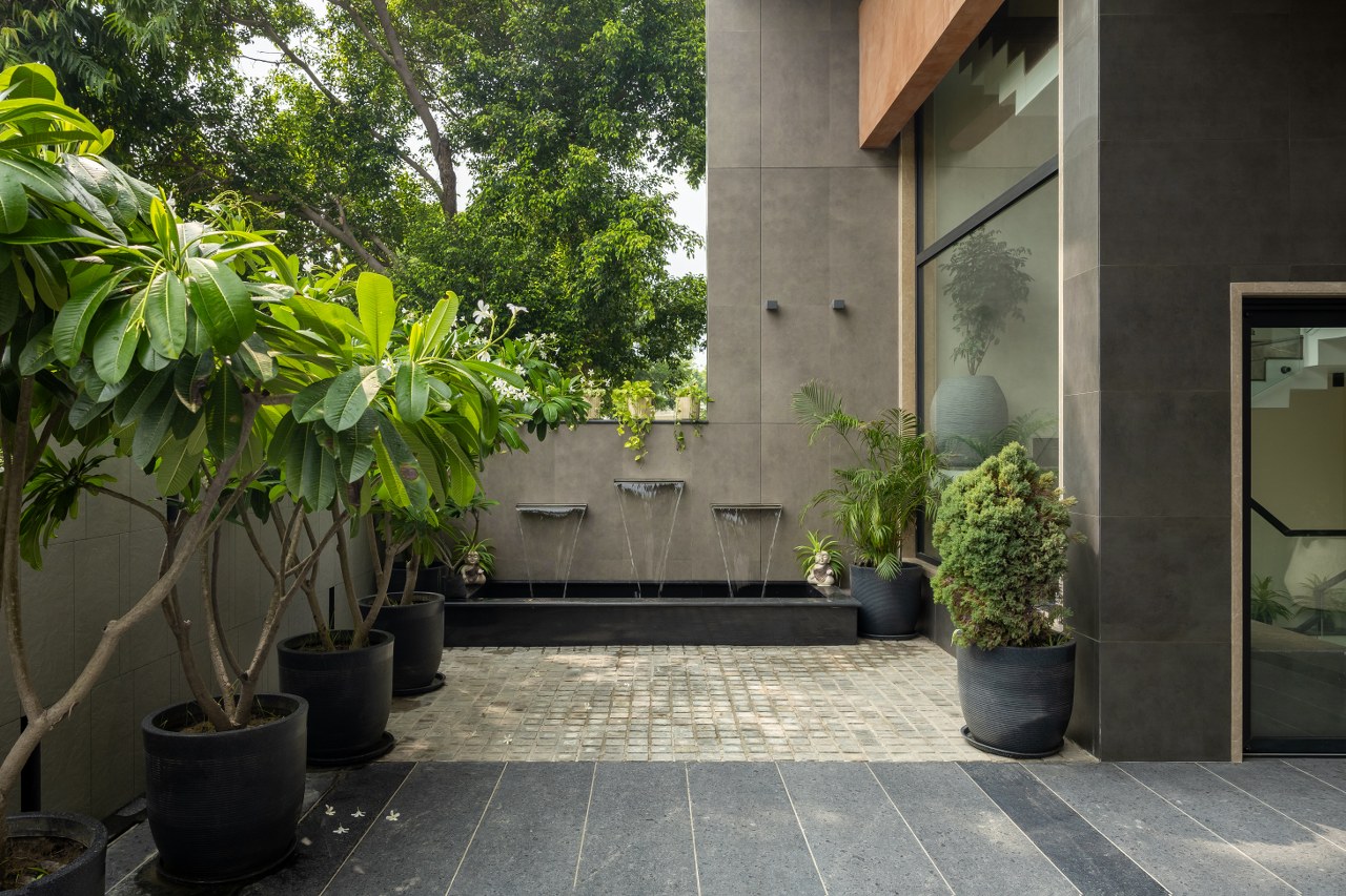 Golden Accents Stand Out in the Interiors of This Noida Bungalow ...